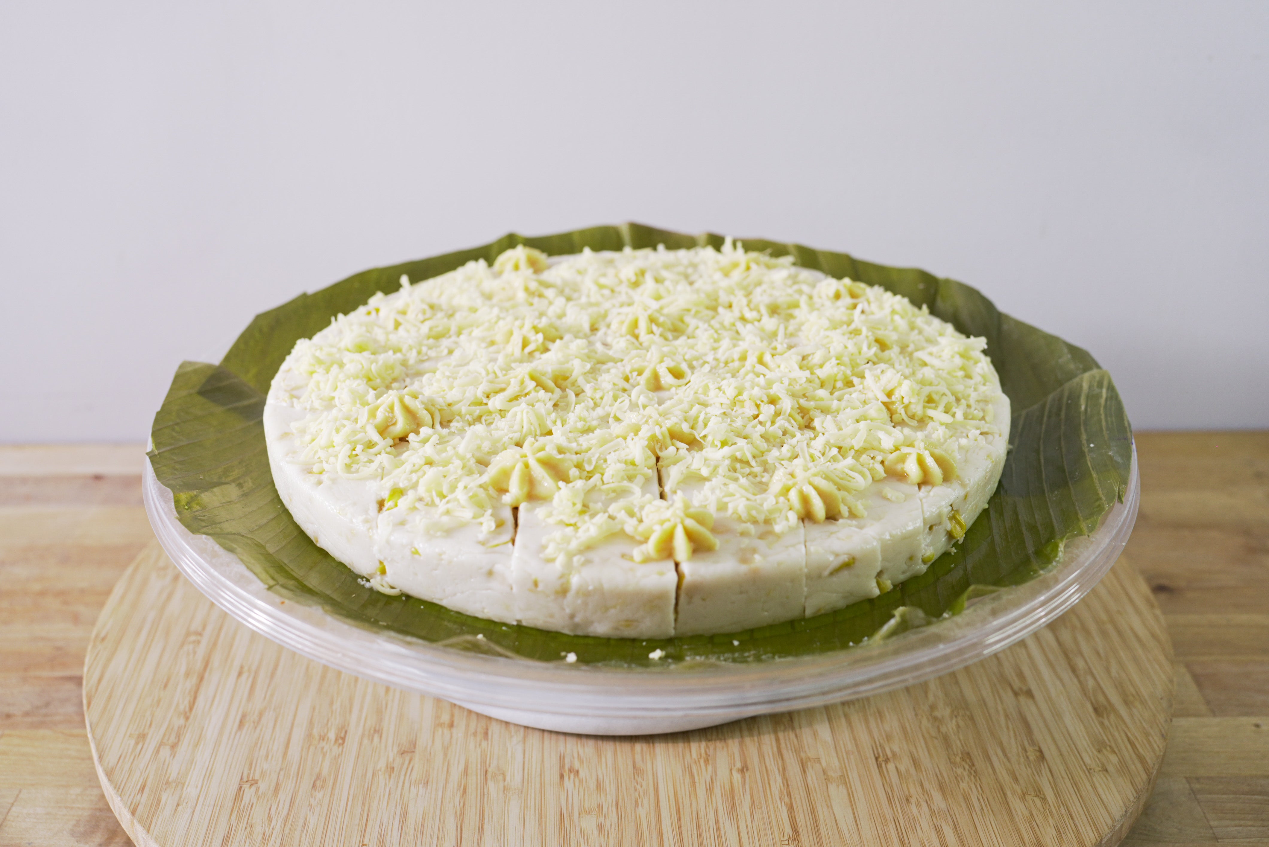 Maja Mais Round Platter – The Purple Bakeshop